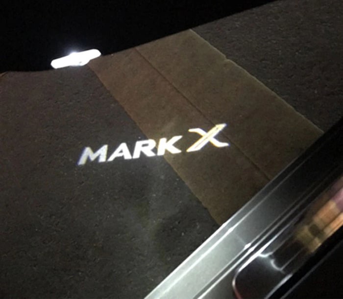 Toyota Mark X Door Light Logo | CarLightsLogo