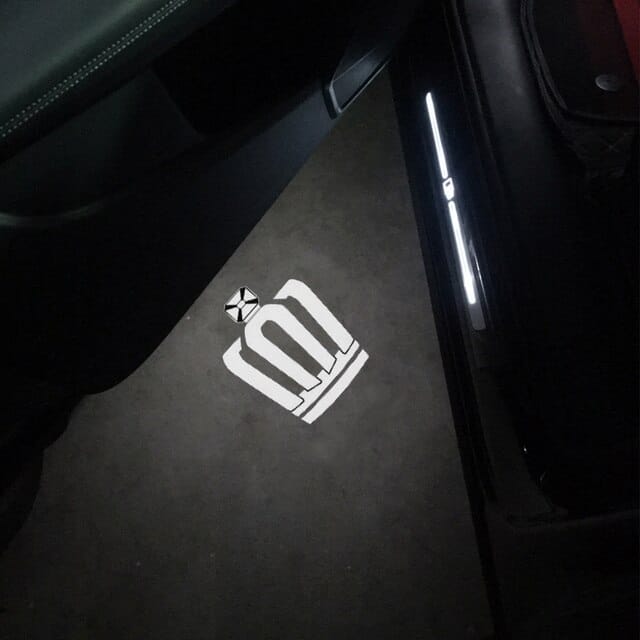 Toyota Crown Logo Door Lights | CarLightsLogo